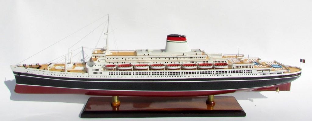 SS Leonardo Da Vinci Black & Red Hull ship model
