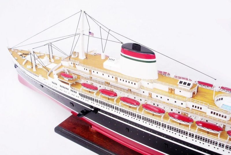SS Cristoforo Colombo ship model